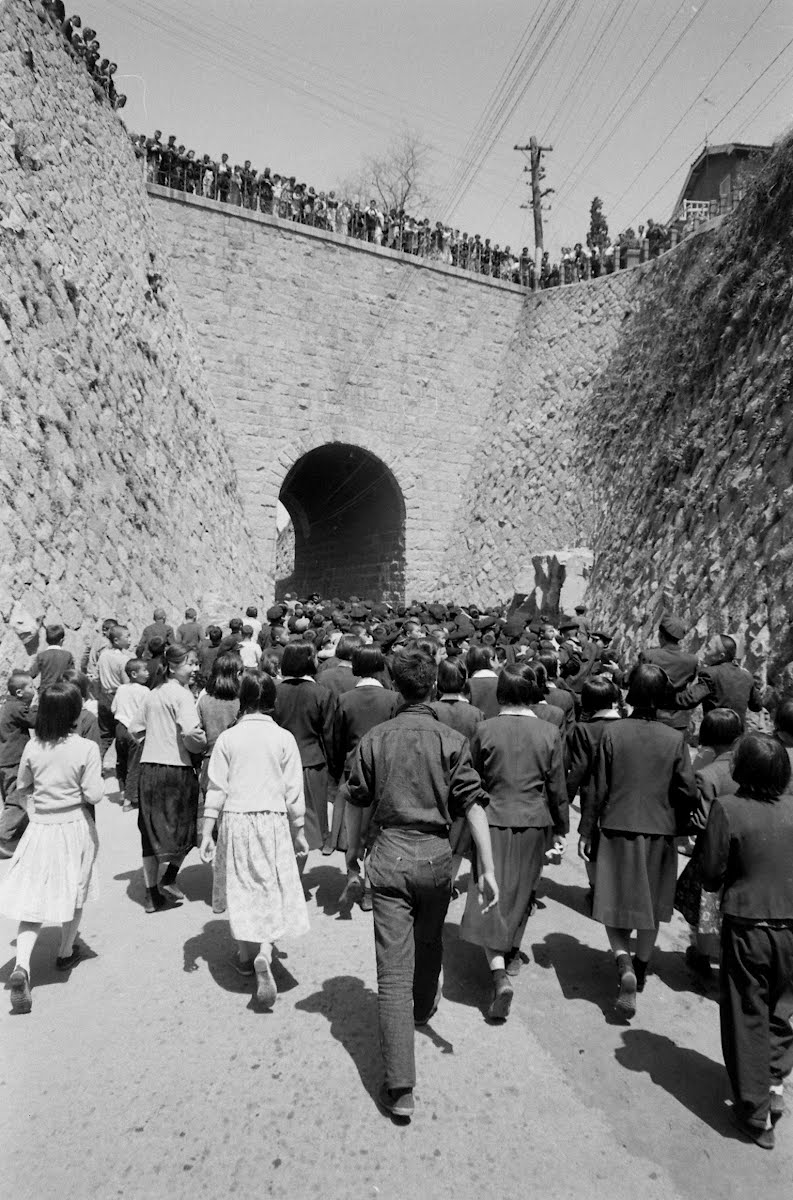 Korea - John Dominis — Google Arts & Culture