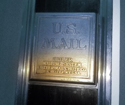 The Mostly Color Channel: Mail Chutes and Optimal Team Size