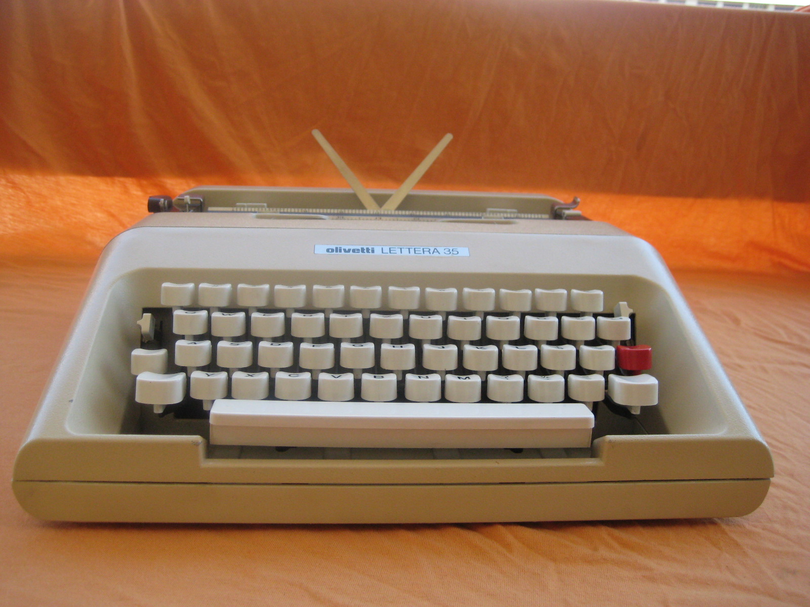 Retro Tech Geneva: Olivetti Lettera 35 Taupe Portable Typewriter (1970s)
