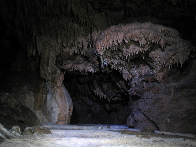 Pestera Comarnic | Underground