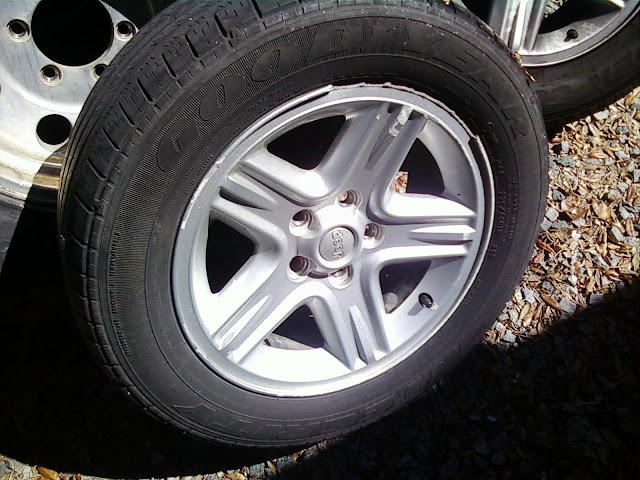 Jeep wheels and low pro tires | Pirate 4x4