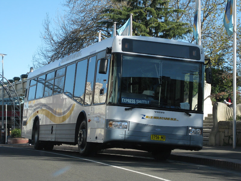 Buses at Katoomba and Penrith (13 & 14/06/10)