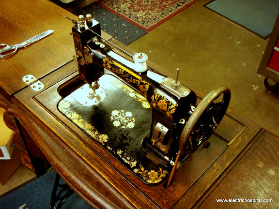 Sewing machine - Song of the Paddle Forum