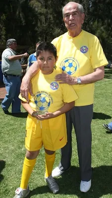 Club América // Sentimiento Incondicional: Recibe homenaje Panchito ...