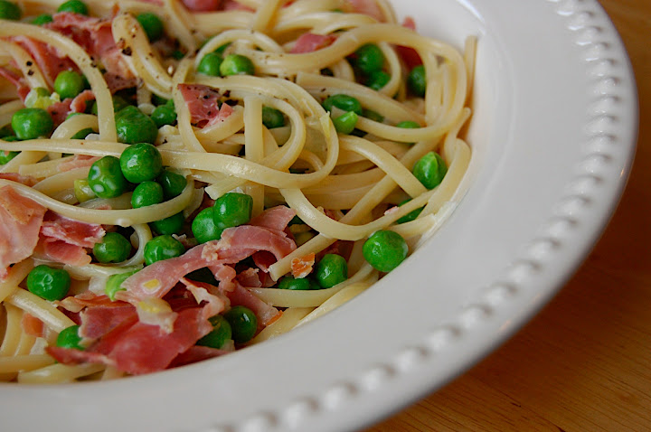 Savory Spicy Sweet: Pasta with Prosciutto and Peas