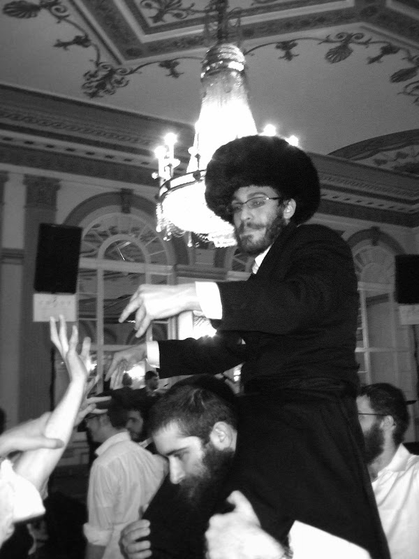 Letters of Thought: An Amazing Wedding for an Amazing Yankel - Photo Essay