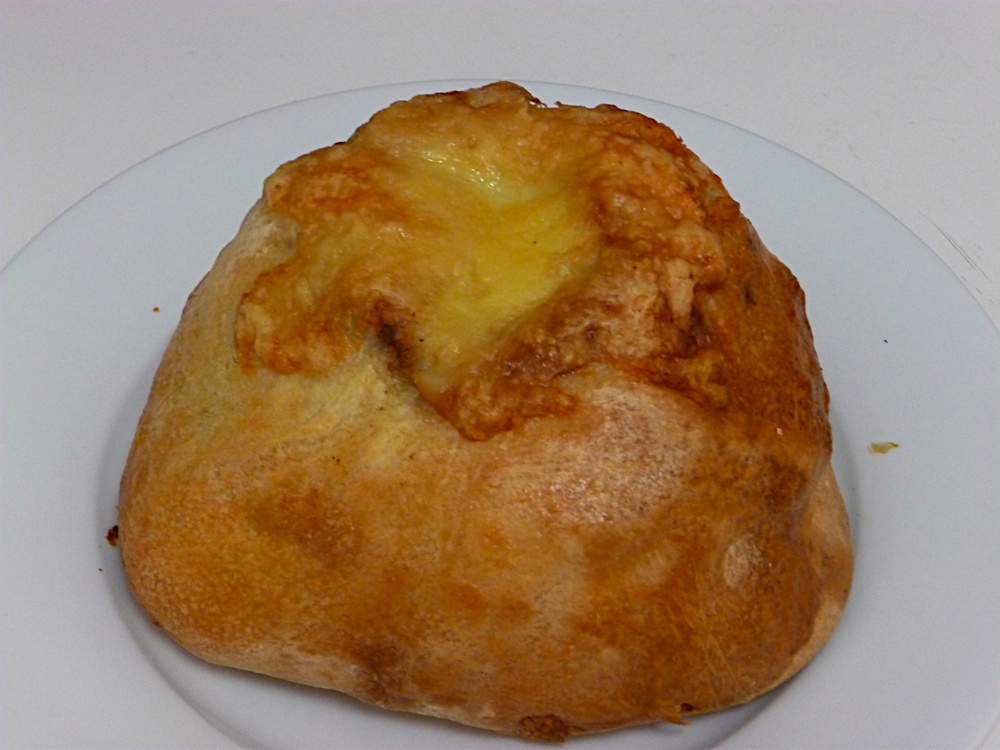 The Chubby Gourmet: Volcano Bread on a Monday Morning