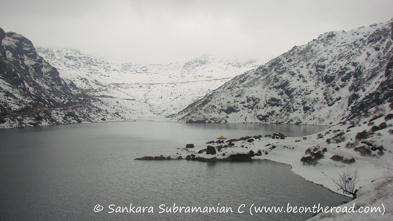 The Picturesque Tsomgo (Changu) Lake nestled in the Eastern Himalayas ...