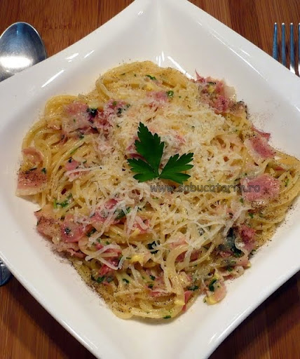 Spaghete Carbonara – Să bucătărim