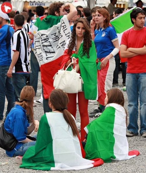Women Fans at The World Cup | Amusing Planet