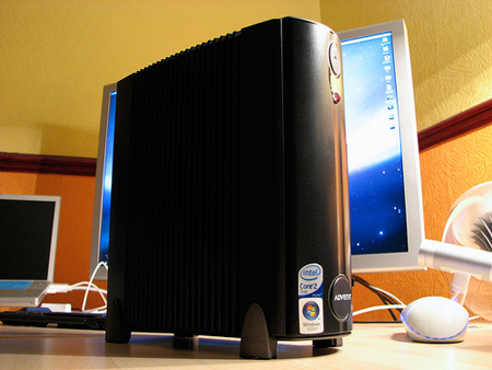 Industrial Desktops: Advent Eco PC gets photographed, tested