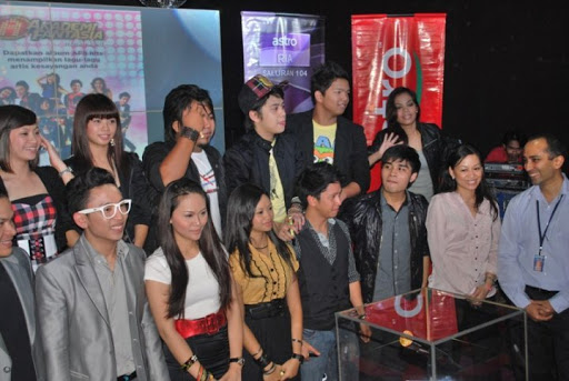 Adira AF8 Page: Adira af8 Picture at Album Hits AF8 Launching at Curves