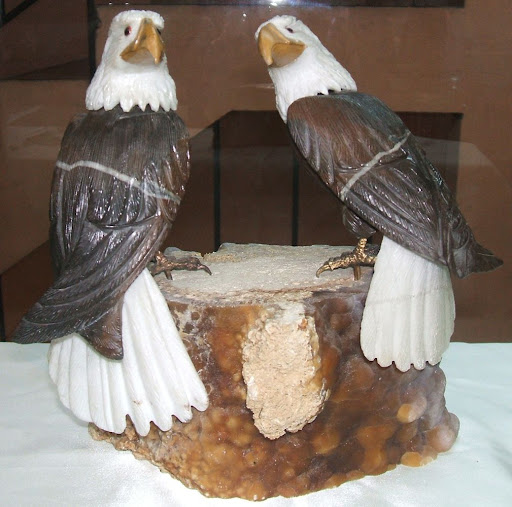 Art In Stone Pareja De Aguilas