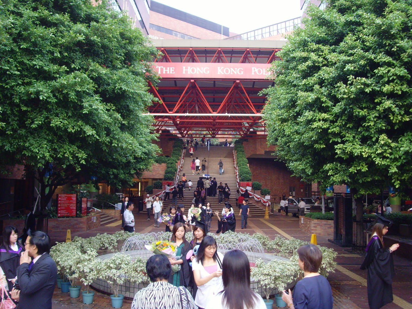 Leepy's Space: A glance of Hong Kong Polytechnic University.