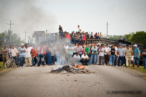 Take Ur Vitaminz — 100% Belizean: Pictures: Cane Farmers' Riot in ...