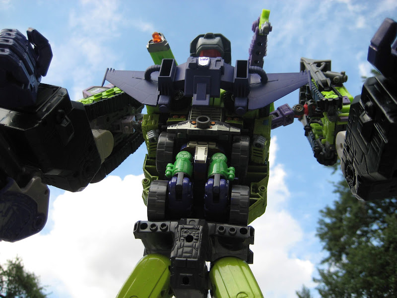 Heavy/Scratch: - Constructicons merge for the kill! Form DEVASTATOR ...