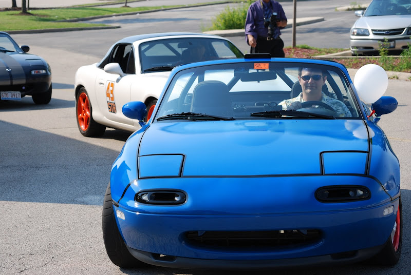 Chicago Folks Needed your help with our Wedding, Miata parade involved ...