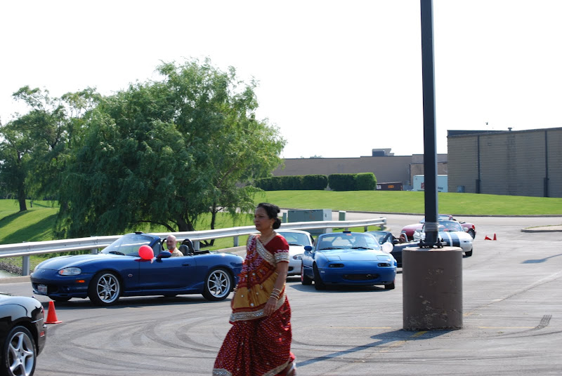Chicago Folks Needed your help with our Wedding, Miata parade involved ...