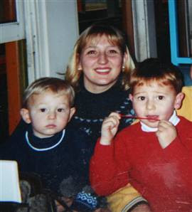 JENNIFER CORBIN & FAMILY - CMM-Crime, Mystery & Mayhem