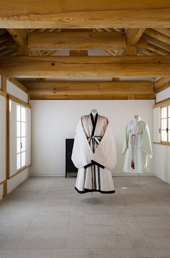 Po, the Seonbi Spirit in Clothing — Google Arts & Culture