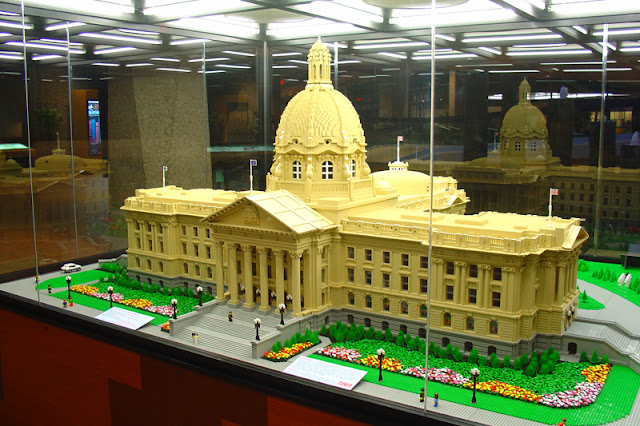 canadian, eh!: hanging out with friends