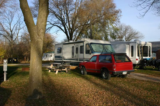 Lakeside RV Park | BookYourSite