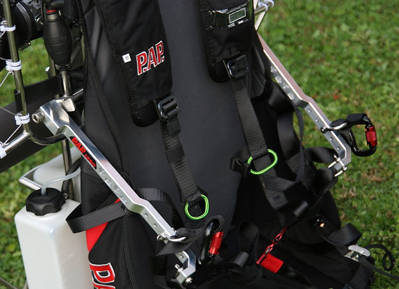 Side play on PAP Swing Arm - Safety Matters - www.Paramotorclub.org