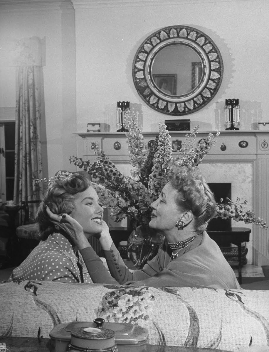 Movie Starlet Colleen Townsend - Loomis Dean — Google Arts & Culture