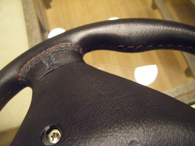 M3 3-spoke steering wheel with airbag, tri-color stitching, Excellent ...